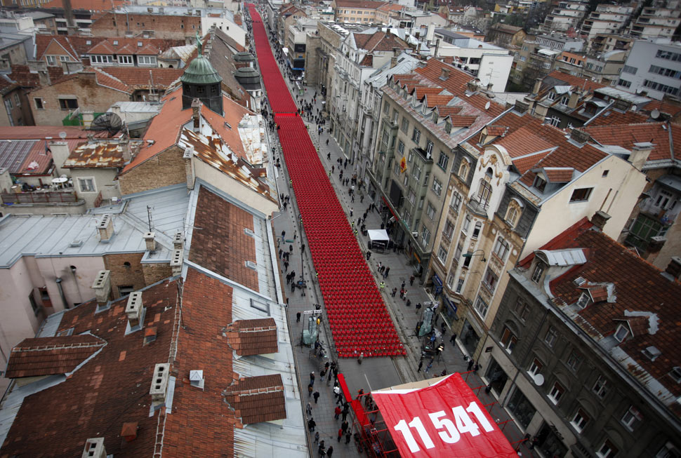 Bosnian war, 20 years later, marked in Sarajevo with 11,541 red chairs ...