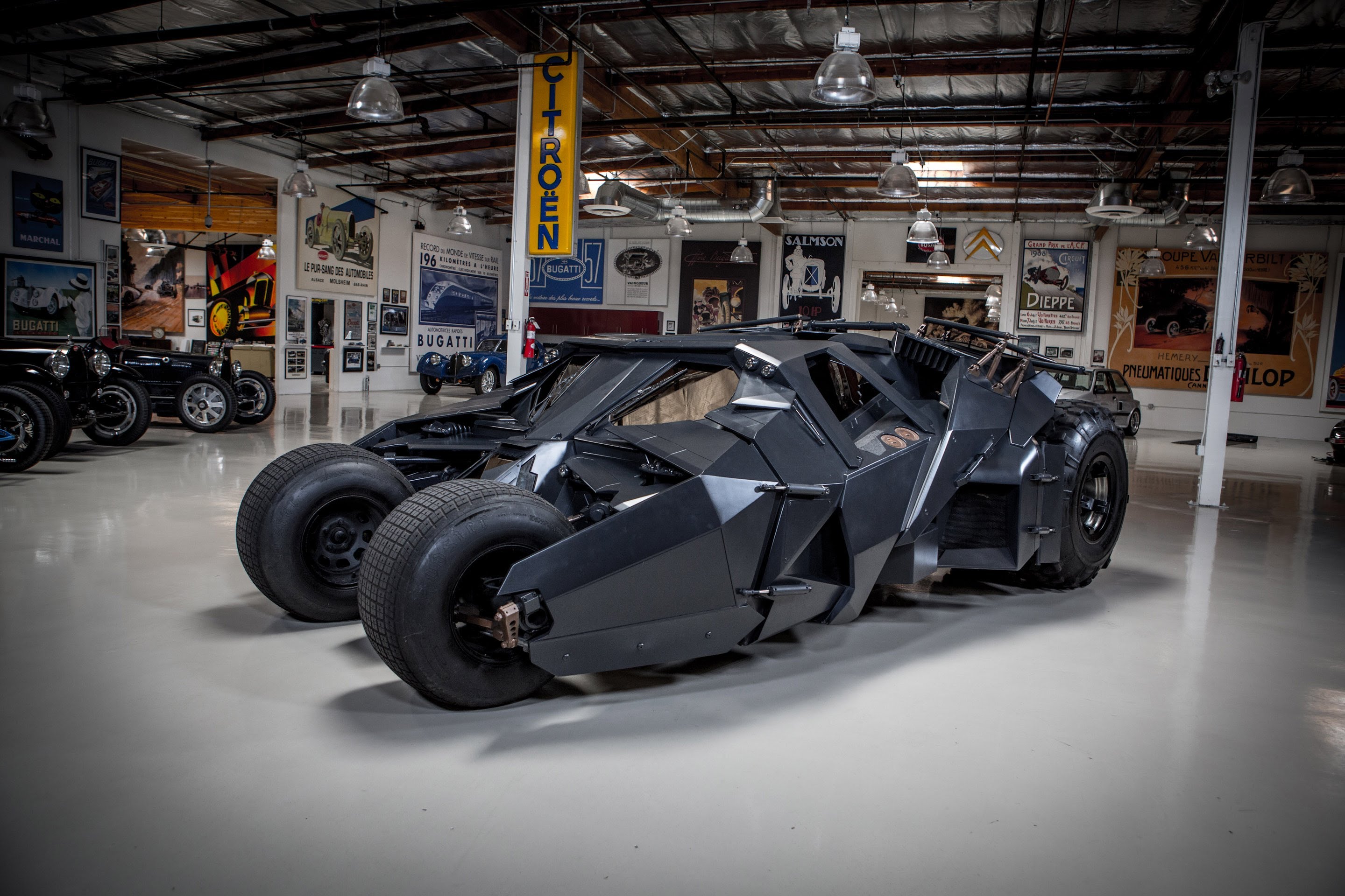 Jay Leno's got the goods on the Christopher Nolan Batmobile / Boing Boing